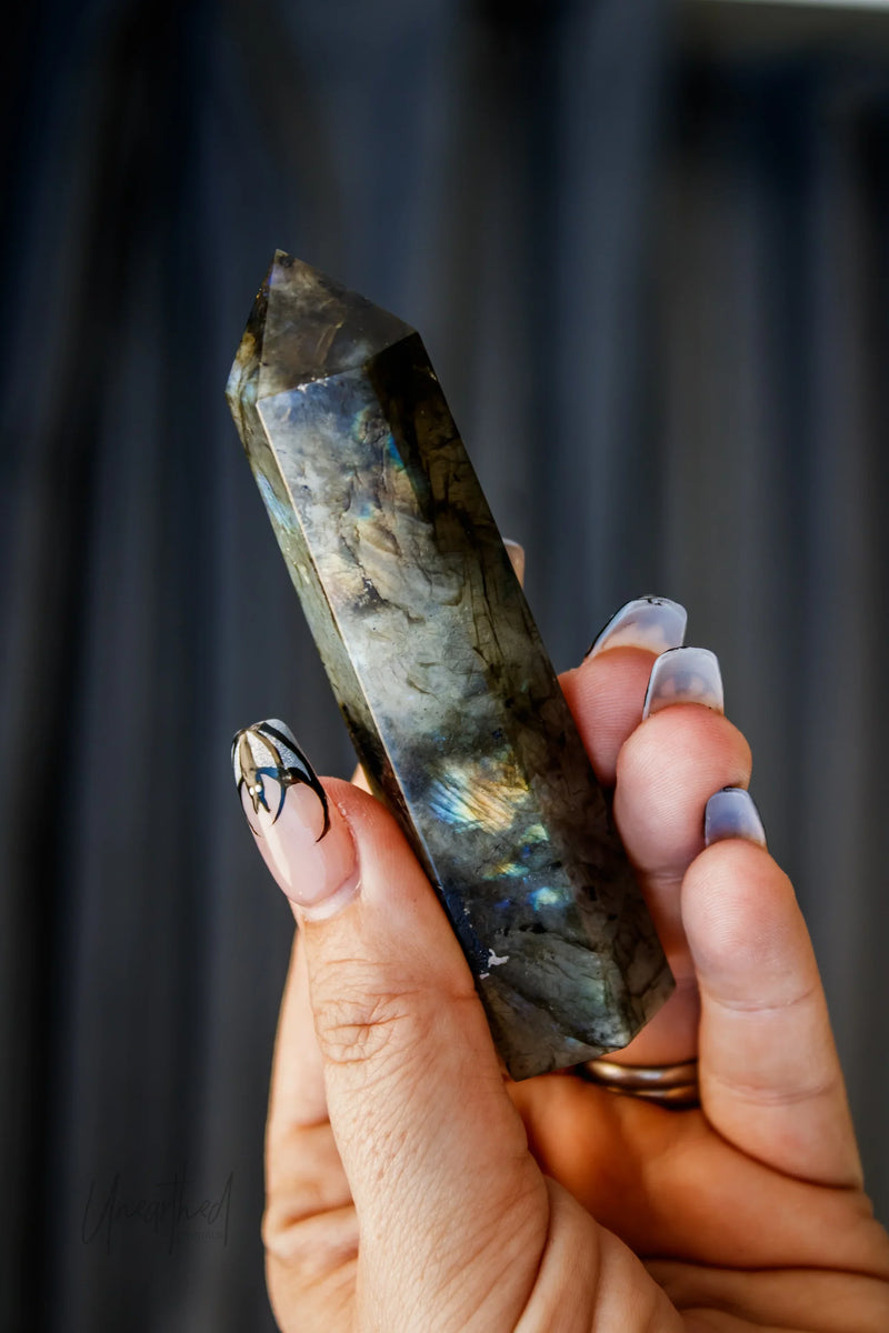 Labradorite Generator – Unearthed Crystals