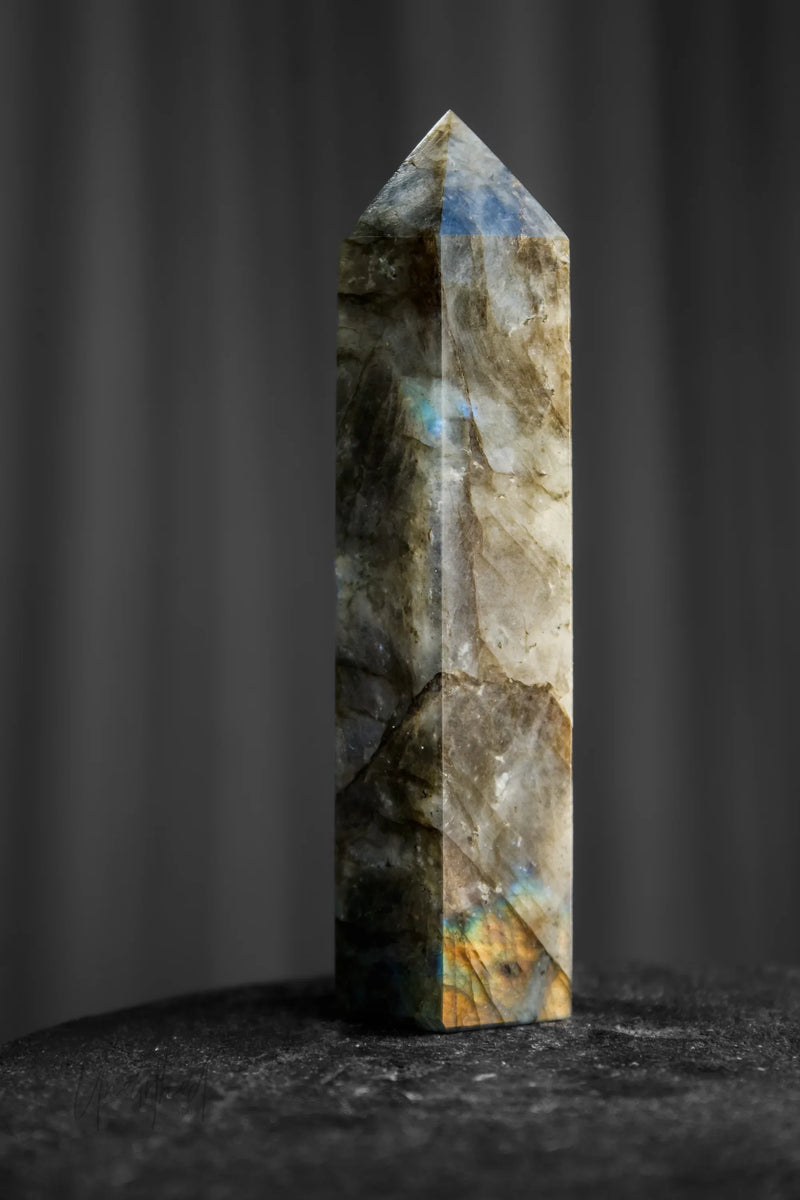 Labradorite Generator – Unearthed Crystals